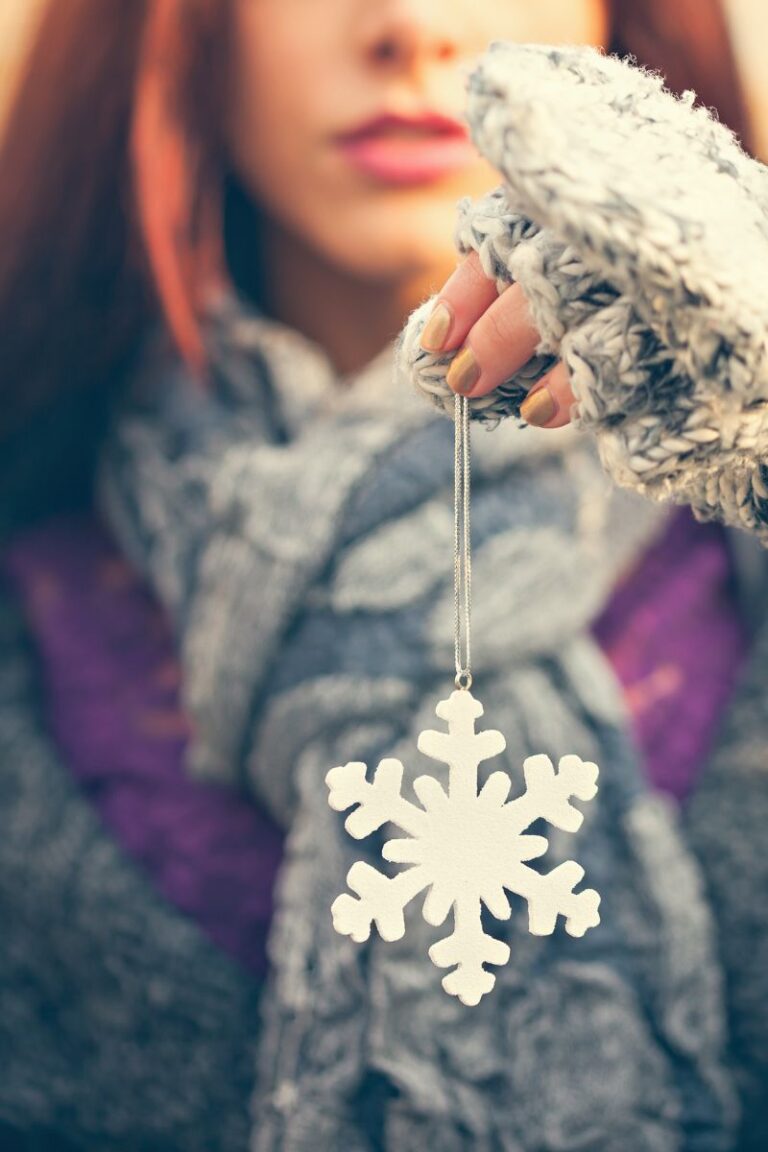 12 FUN Facts About Snowflakes That Will Amaze You!
